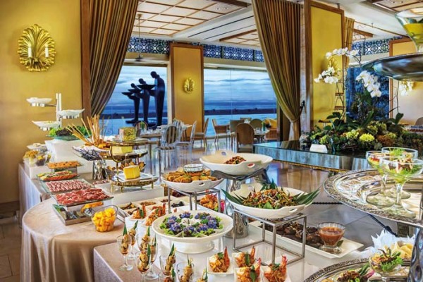 Popular Soleil Brunch, Now Also For Dinner - NOW! Bali