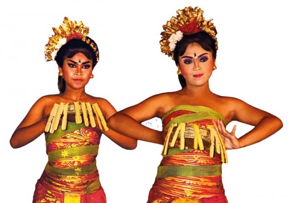 Pendet: A Beautiful Welcoming Dance - NOW! Bali