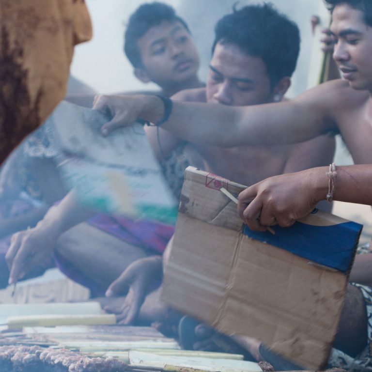 Megibung: Bali's Traditional Family Meal - NOW! Bali