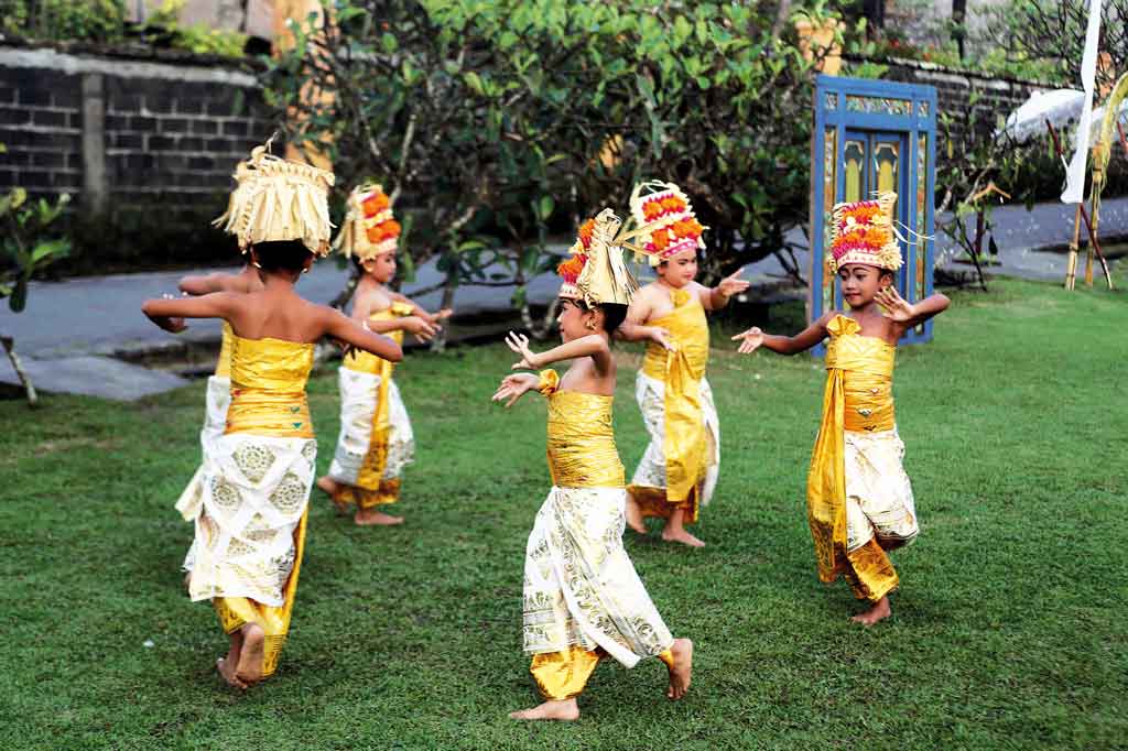 Balinese Dance Classes for Kids - NOW! Bali