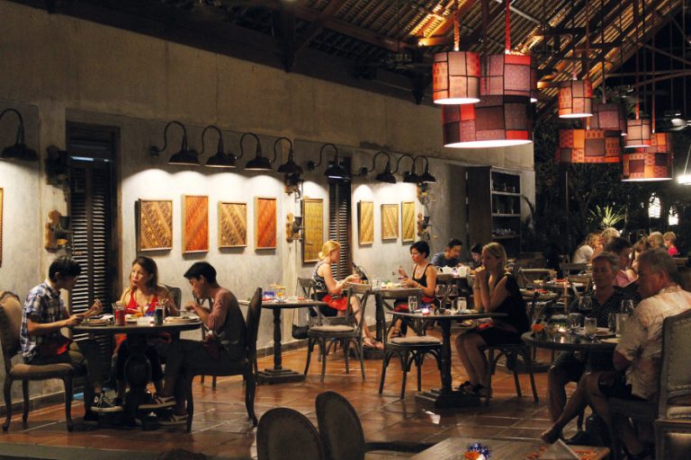 Ubud Nightlife: From Fine Dining to Cocktail Bars