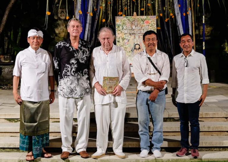 Patung Bayi : The Myth of Bali's Crying Baby Statue - NOW! Bali