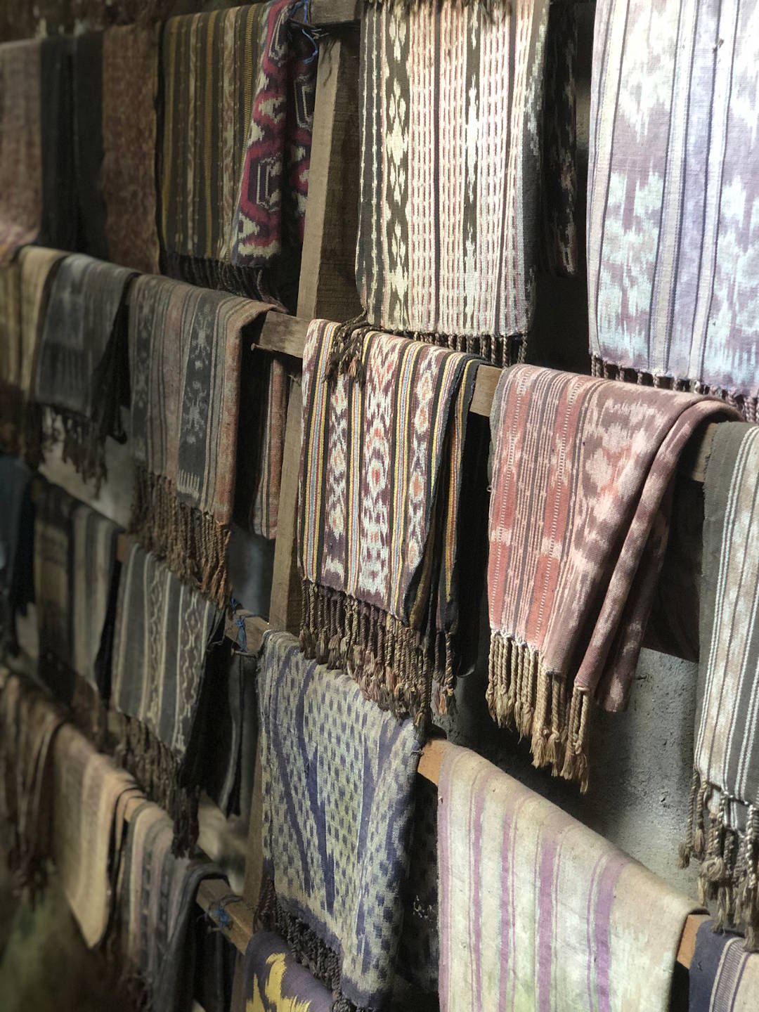 Island Authentic : Shopping for Real Bali - NOW! Bali