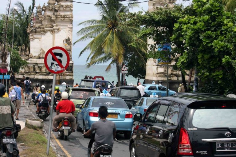Traffic in Bali : A Problem That Needs Fixing - NOW! Bali