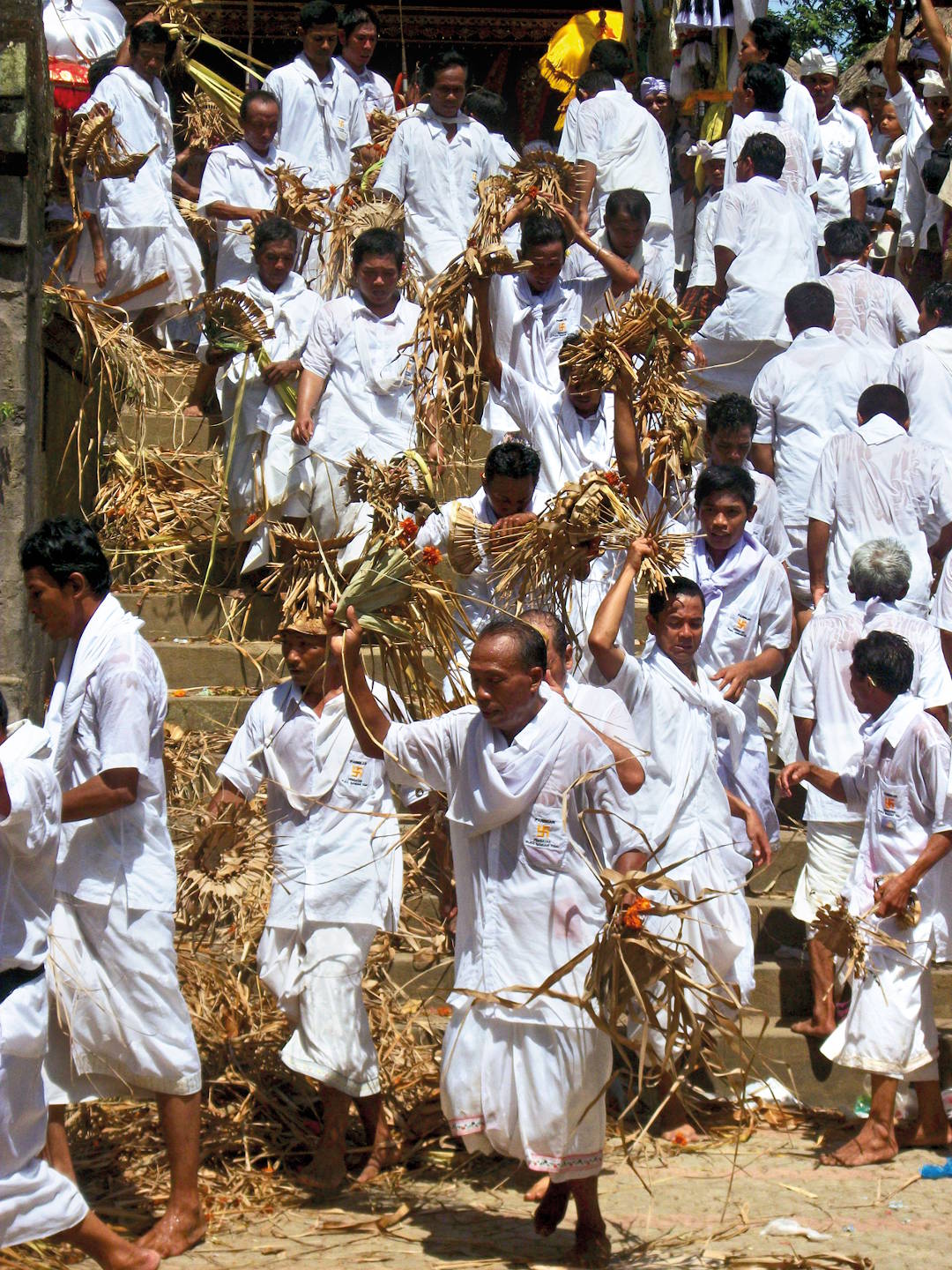 Complexities of the Banjar Community in the Modern World - NOW! Bali