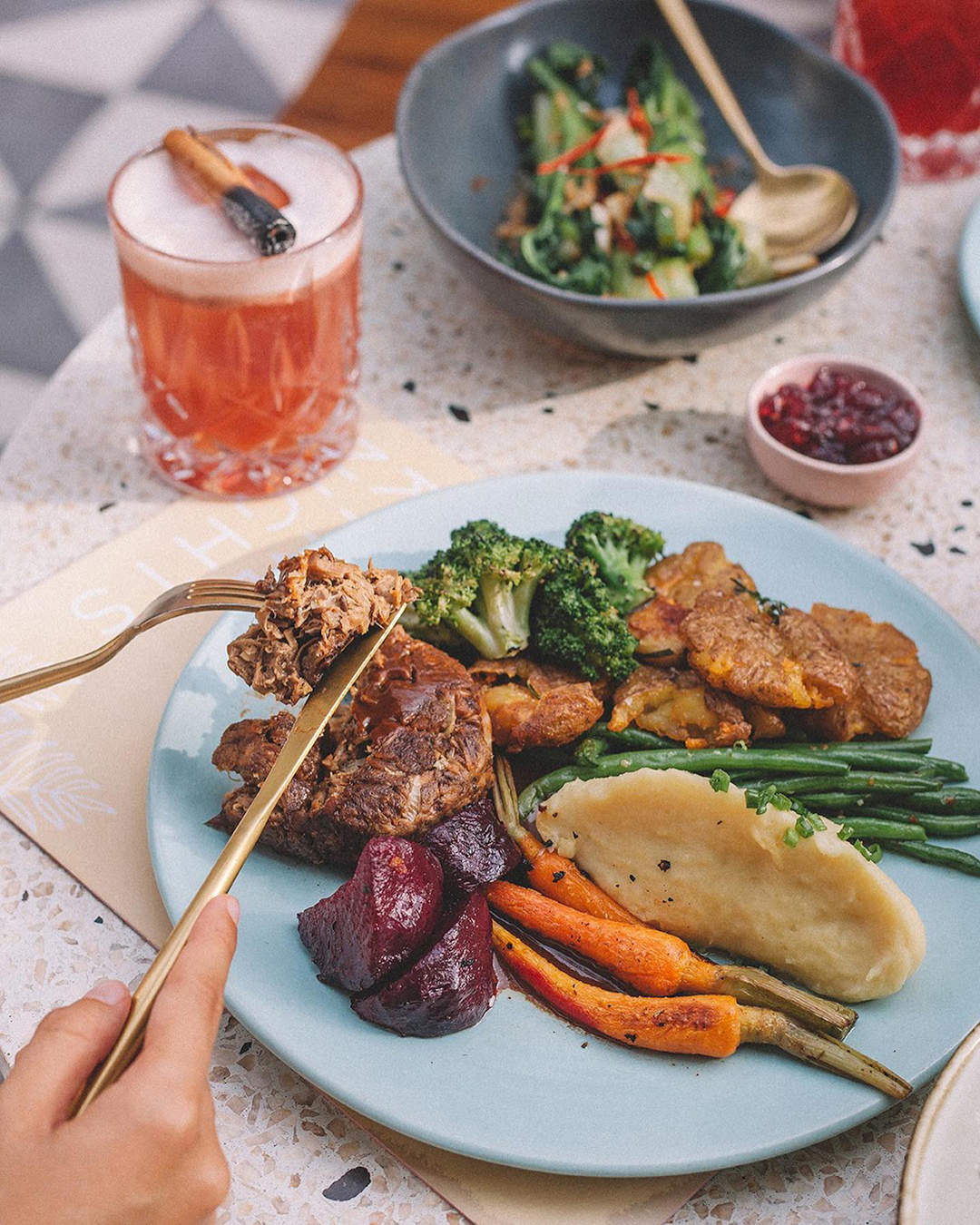 Plant-Powered : Plant-Based Dining You'll Love - NOW! Bali