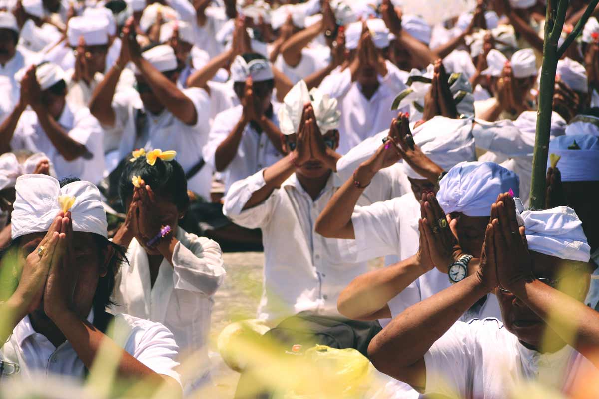 108 Balinese Priests Organise Island-Wide Collective Prayer to Bring ...