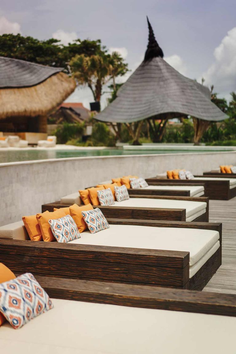 Mari Beach Club: A Stylish, Bali-Inspired Beachfront Destination - NOW ...
