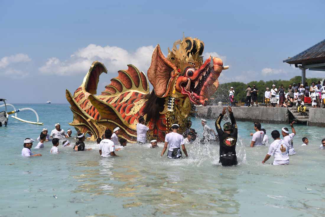 New Book ‘Ancient Spirit of Bali’ Documents Rare & Unusual Sacred ...