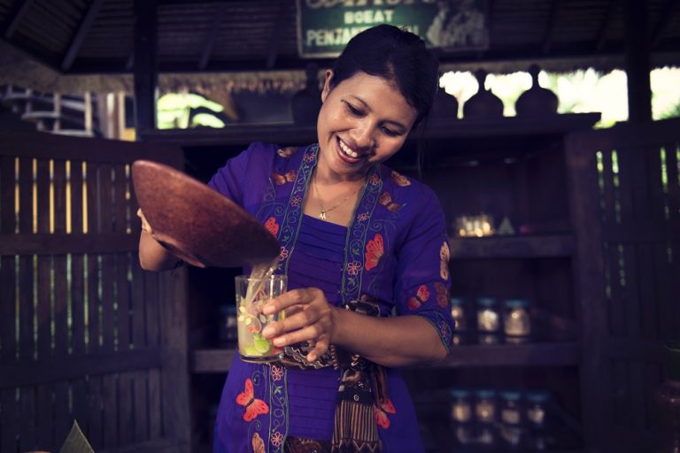 Djamoe Herbal Class: Learn Ancient Healing Methods at Hotel Tugu Bali ...