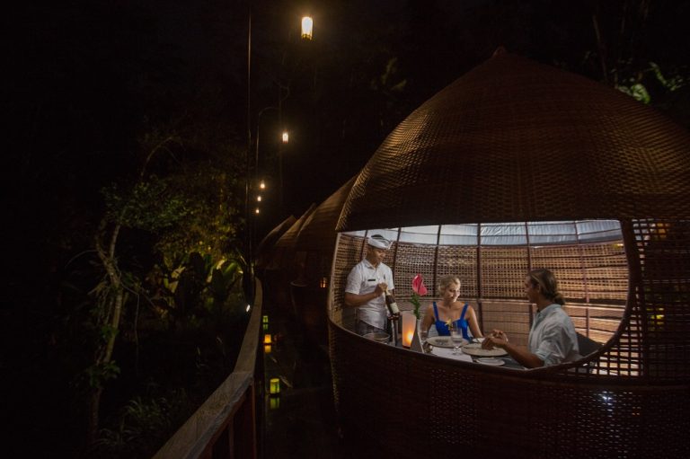 The Kayon Jungle Resort: A Tropical Oasis in a Lush Jungle Valley - NOW ...