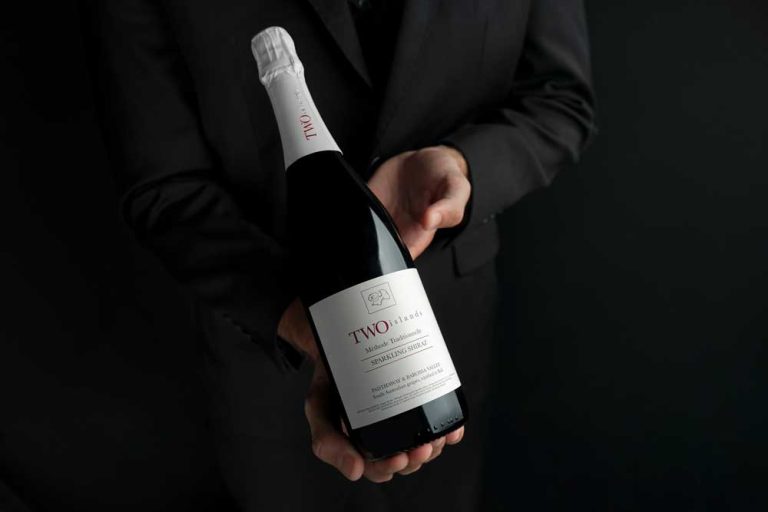 TWO Islands Releases New Sparkling Shiraz - NOW! Bali