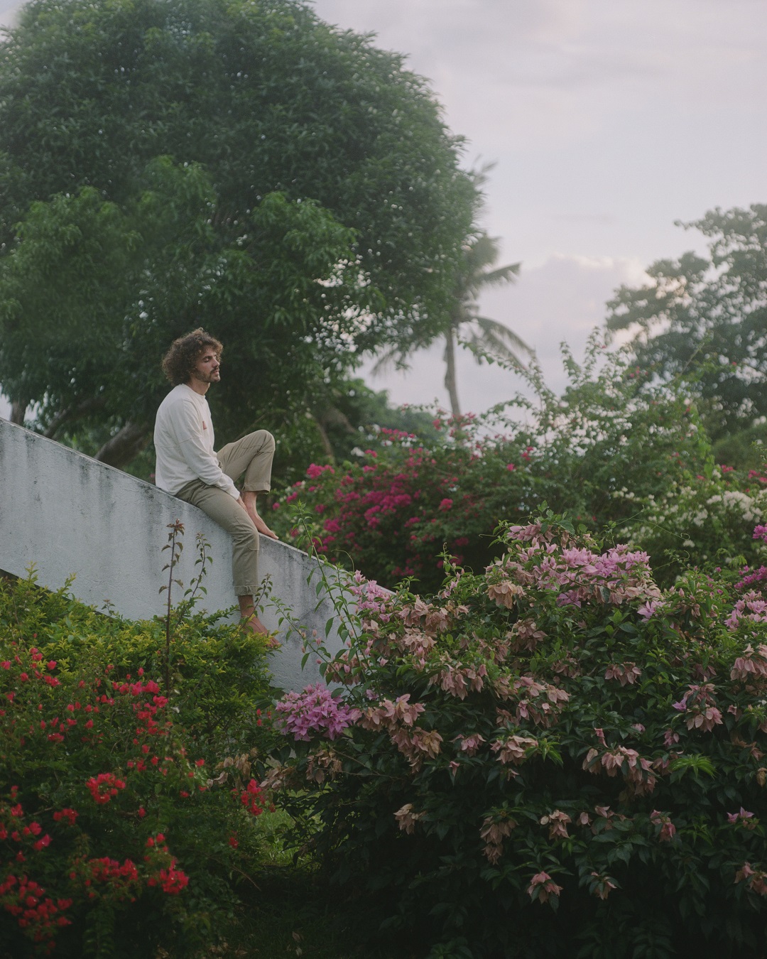 Multi-Instrumental Artist French Kiwi Juice Set to Perform at The Lawn ...