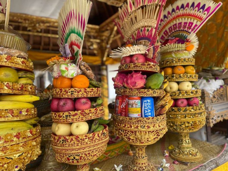 Gebogan: Bali's Towered Offering - NOW! Bali