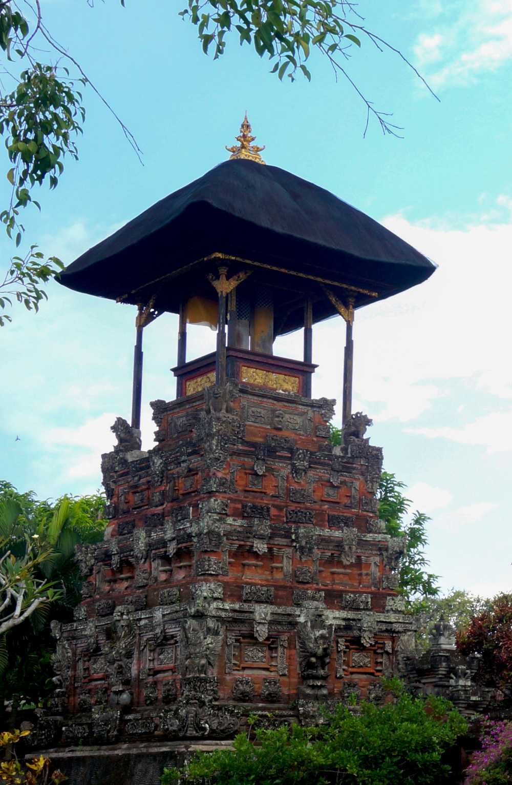 Kulkul: A Traditional Balinese Slit Drum - NOW! Bali