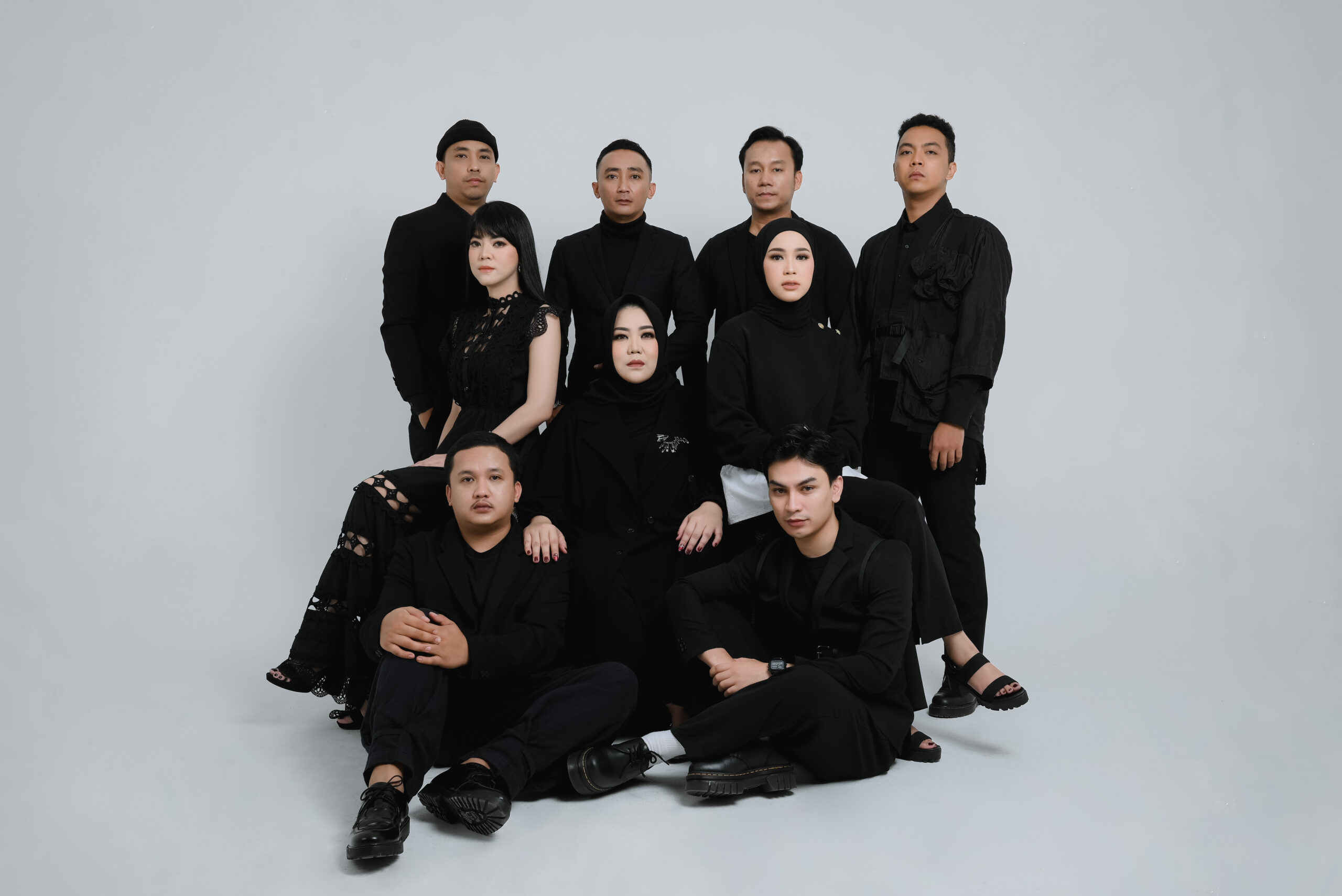 Enjoy a Spooktacular Night with Jurnal Risa at Discovery Kartika Plaza ...